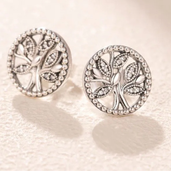Pandora | Jewelry | Pandora Elegant Silver Family Tree Of Life Earrings ...